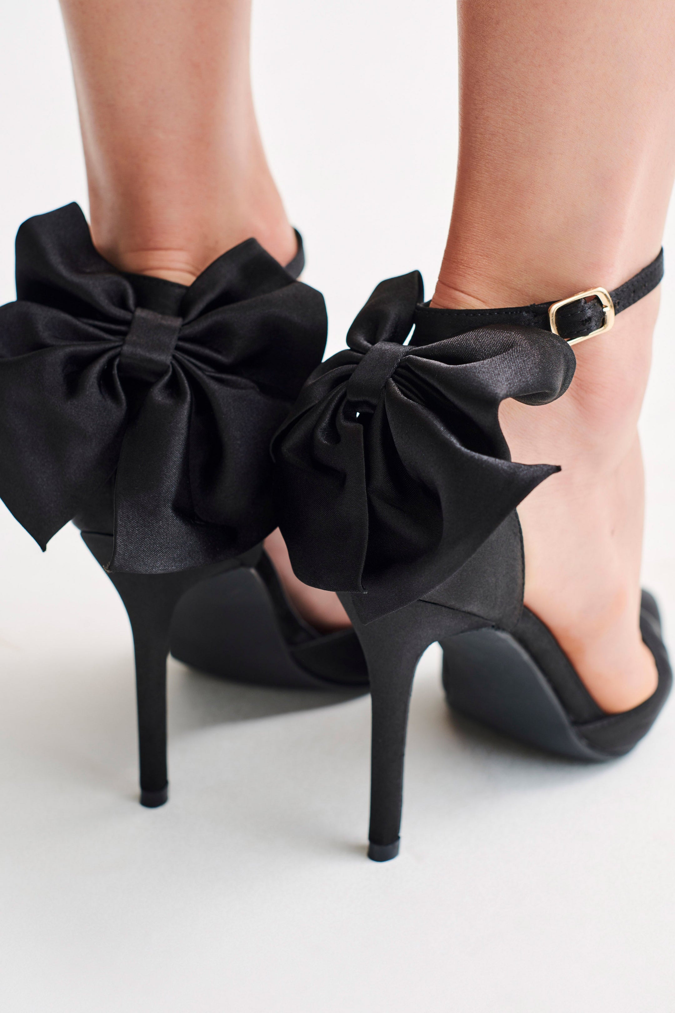 Charmed Satin Bow Heel - Black - MESHKI