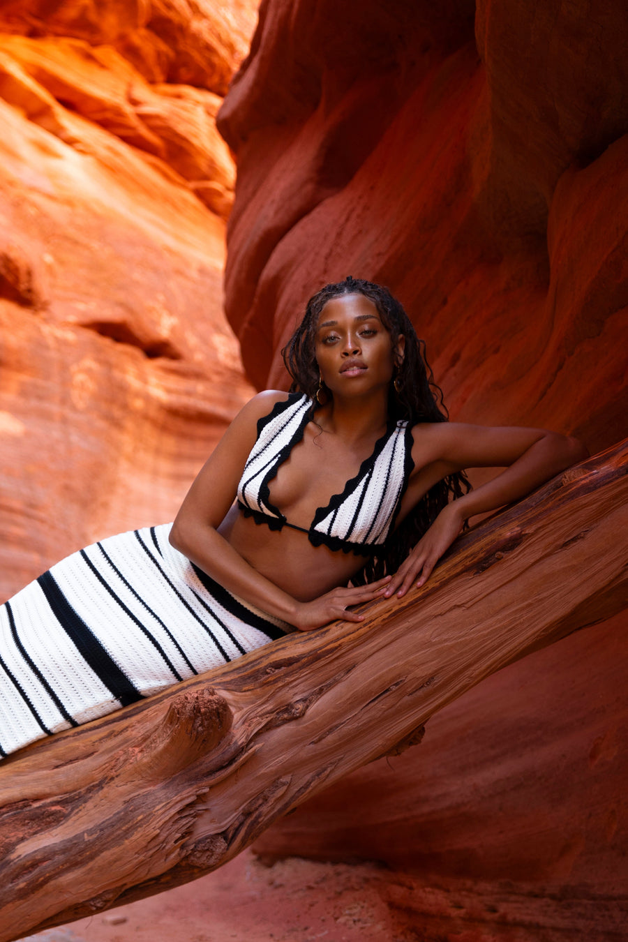 Jadia Contrast Crochet Bralette - Black/White - MESHKI